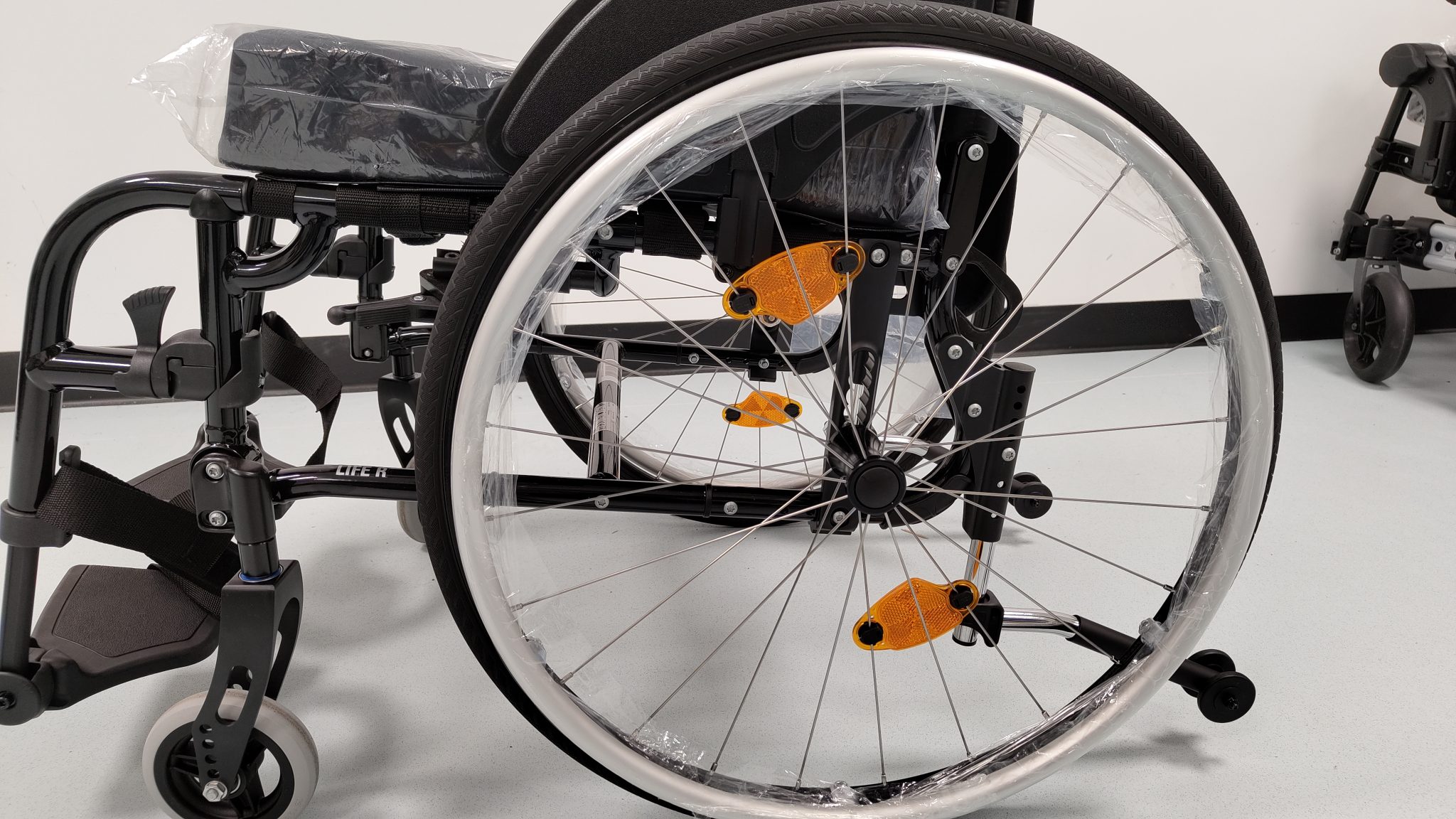 Why Do Wheelchairs Have Big Wheels? | WheelchairWise